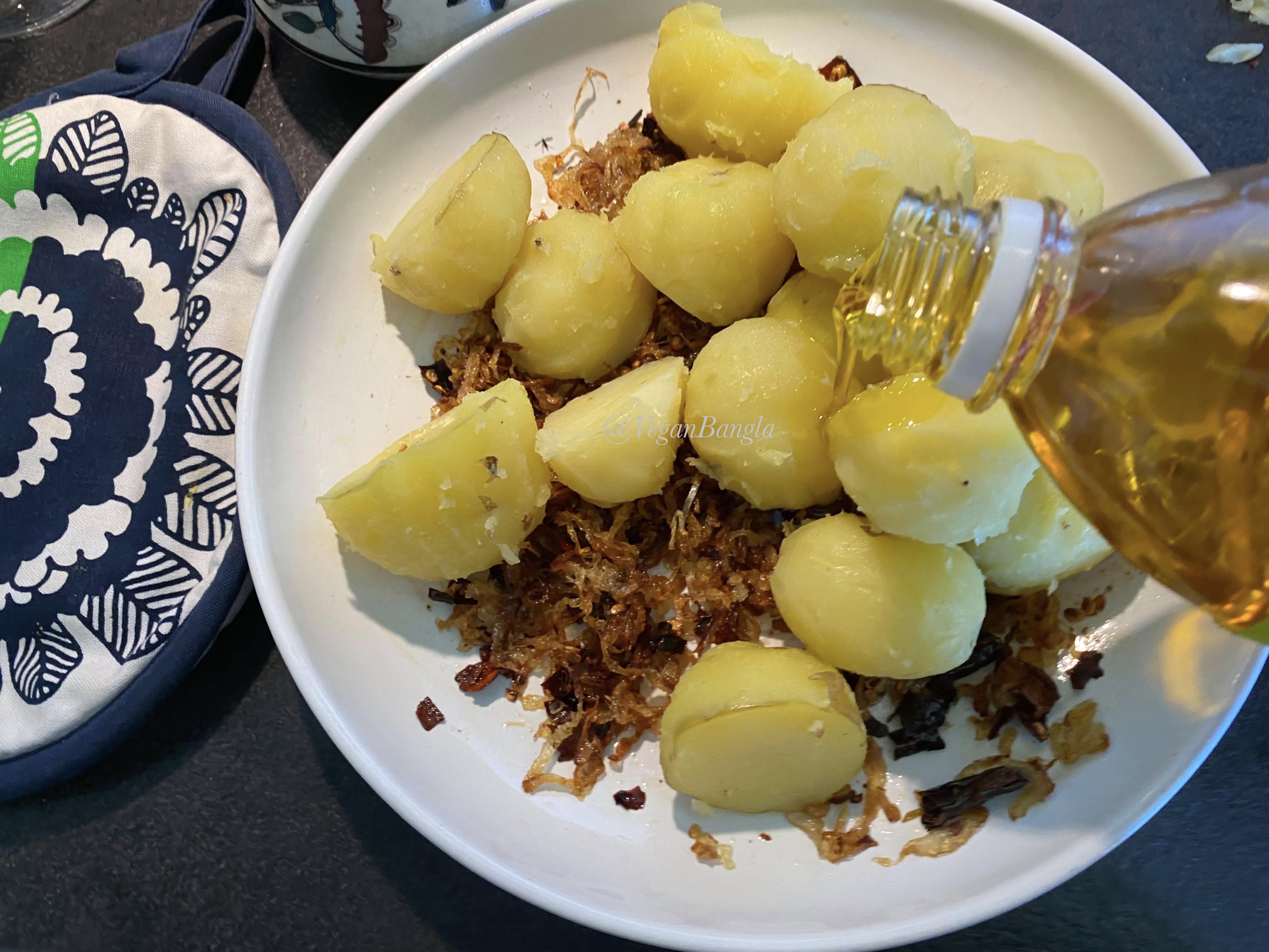 Bengali Style Mashed Potato – Alu Bhorrta (আলু ভর্তা) – Vegan Bangla